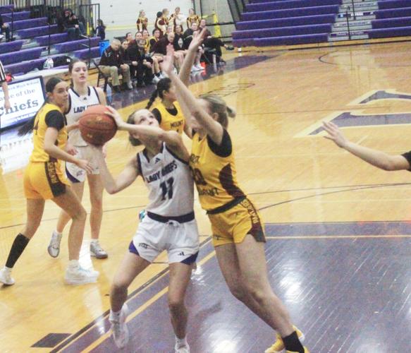 Keokuk kicks open postseason behind Seay's career high | Daily Gate ...