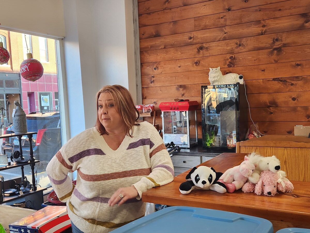Riverside Resale has ribbon cutting | Daily Democrat, Fort Madison ...