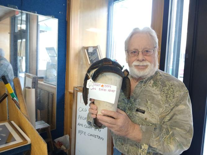 Downtown shop scores authentic sports treasures | The Hawk Eye ...
