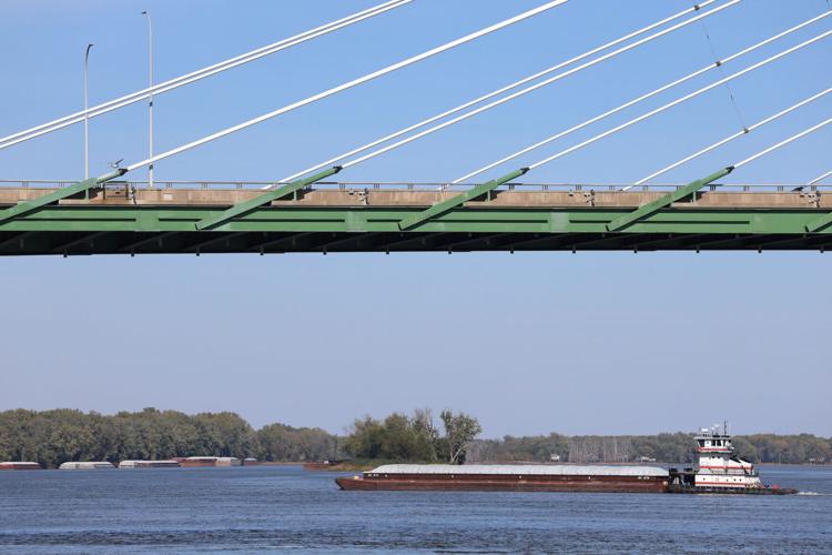 Low water levels on the lower stretch of the Mississippi impacts barge ...