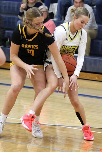 Girls basketball: Taylor Hickey takes stroll down memory lane in ...