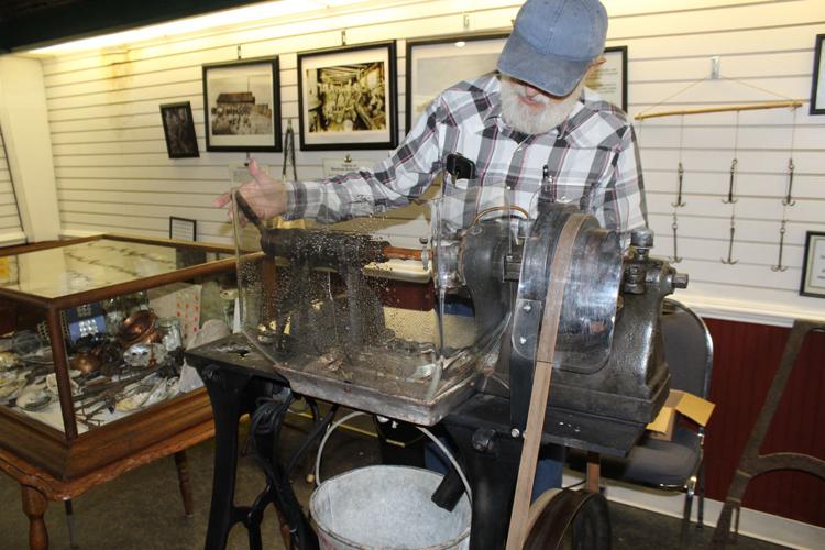 Mussels an important part of ecosystem | Daily Gate City - Keokuk, Iowa ...