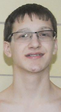 Chiefs open swim season | Local | mississippivalleypublishing.com