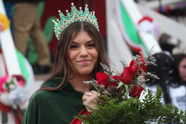 Estrada, McCormick crowned at Mexican Fiesta | Daily Democrat, Fort ...
