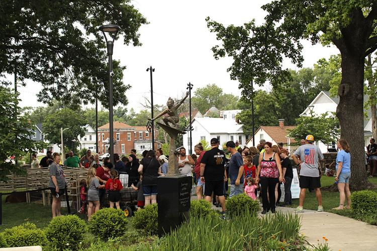 Library park overcome with animals | Daily Gate City - Keokuk, Iowa ...