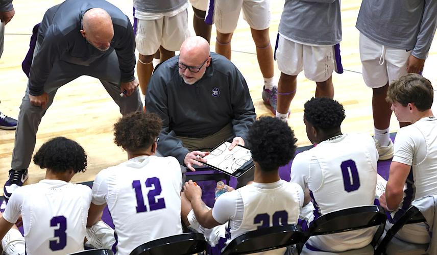 Boys basketball: Keokuk races past Burlington, opens two-game lead in ...