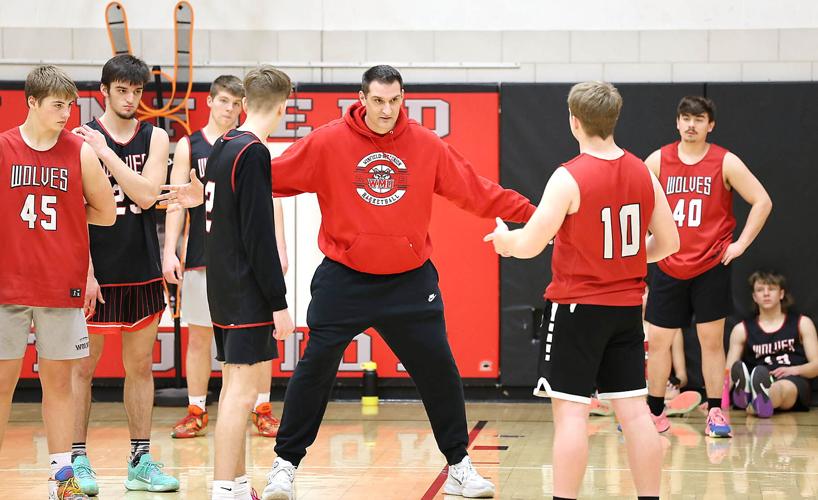 My Three Sons: Edwards brothers follow in father's footsteps | The Hawk ...