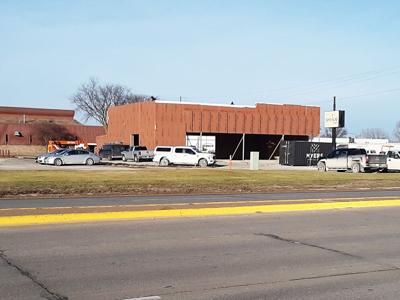 New Billy Sims BBQ and Wing Stop are taking shape on Roosevelt | Daily ...