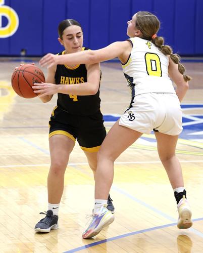 Girls basketball: Taylor Hickey takes stroll down memory lane in ...
