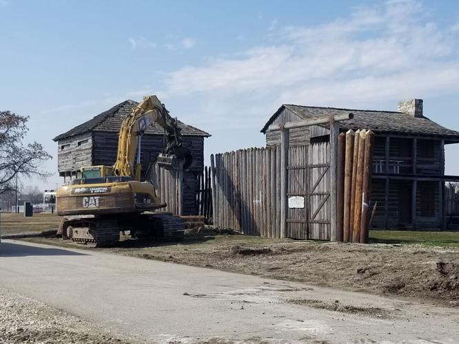 Old Fort fence tear-down begins | Daily Democrat, Fort Madison, Iowa ...