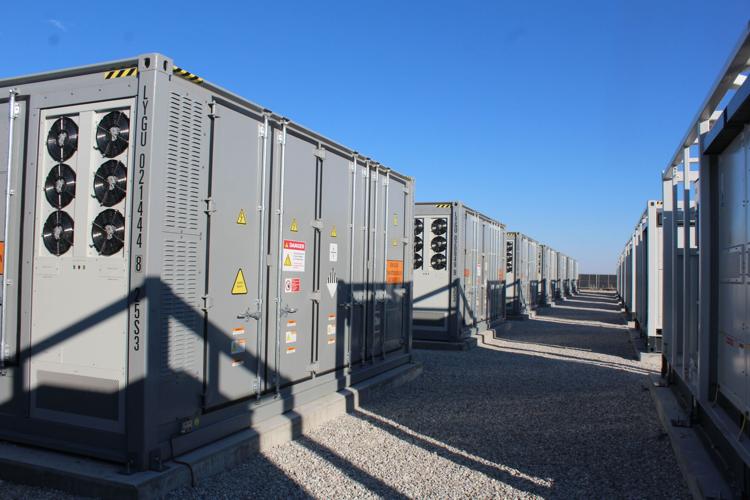 Alliant prepping to go online with new battery energy storage site in ...