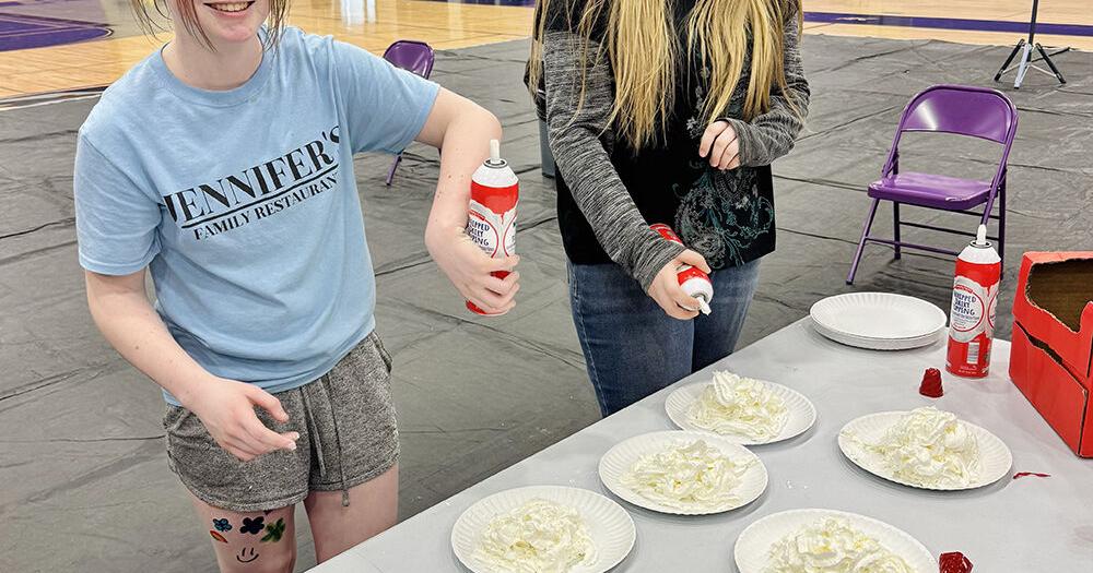 KHS iJag students 'Pie It Forward' to support Keokuk Homeless Alliance ...