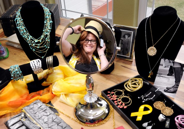 Military spouses team up to start home-based shopping business