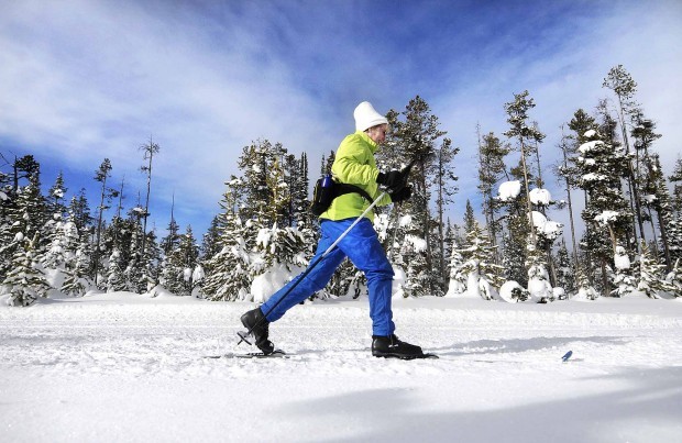 Nordic ski lessons free at Chief Joseph Pass