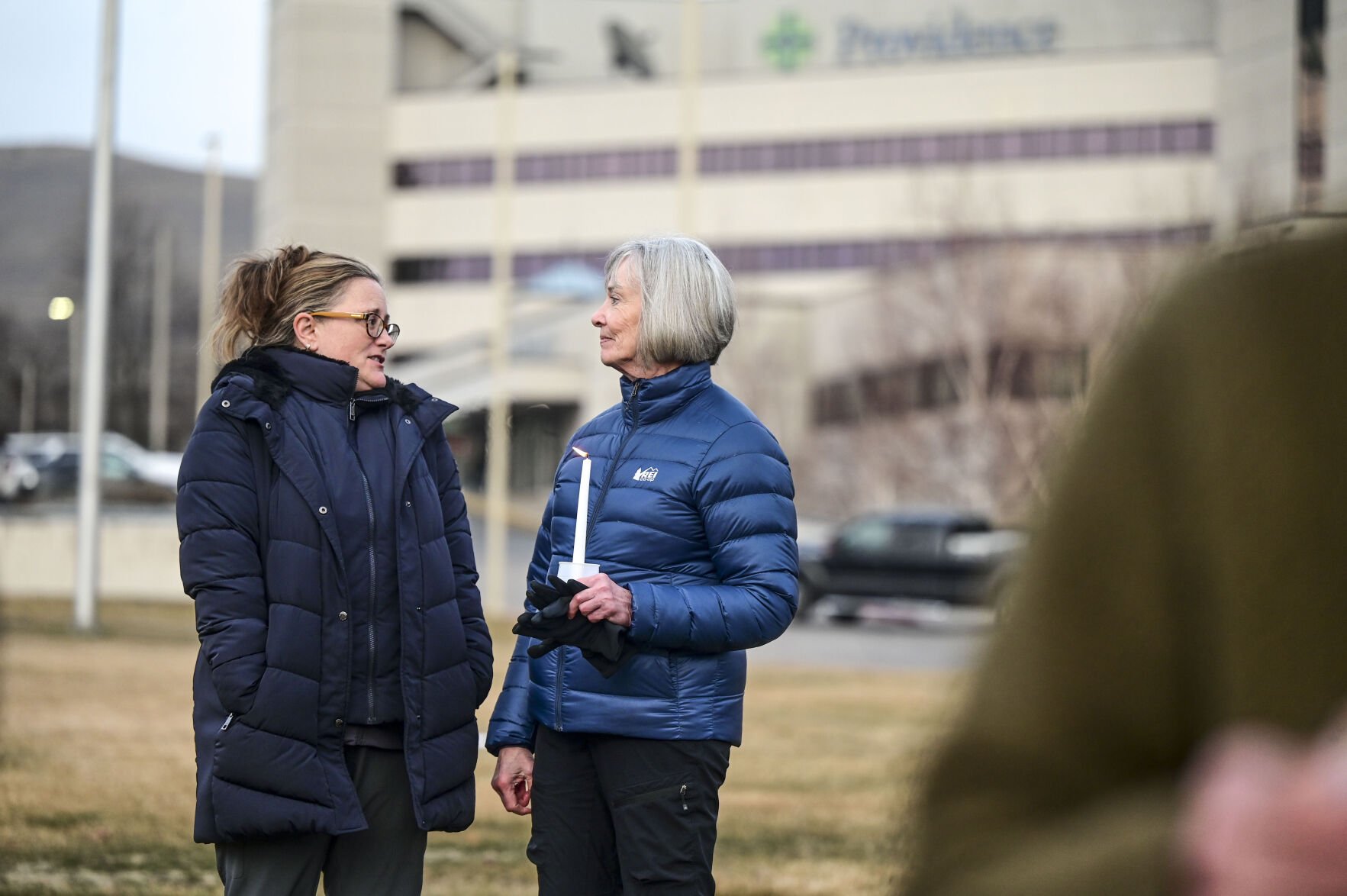 Missoulians honor Alex Pretti with candlelight vigil