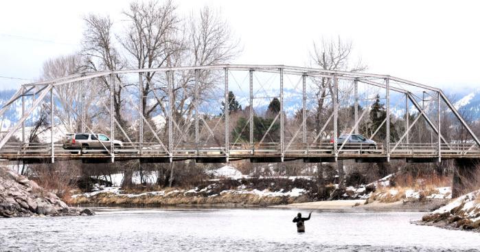 County to replace Maclay Bridge despite opposition