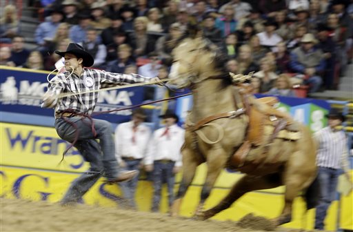 Knowles takes season steer wrestling lead at NFR | Rodeo | missoulian.com