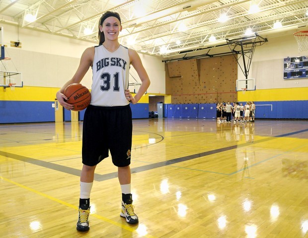 Elle Tinkle pursues family tradition