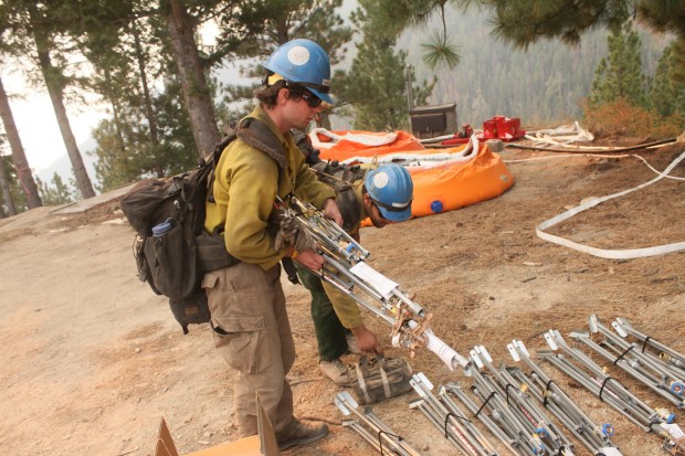 Sawtooth fire doubles to 2,600 acres; evacuations ordered west of Hamilton