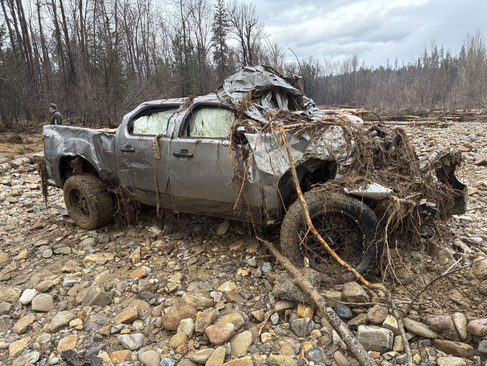 Libby man recalls escape after truck falls into floodwaters