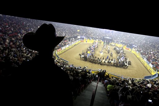 Knowles takes season steer wrestling lead at NFR | Rodeo | missoulian.com