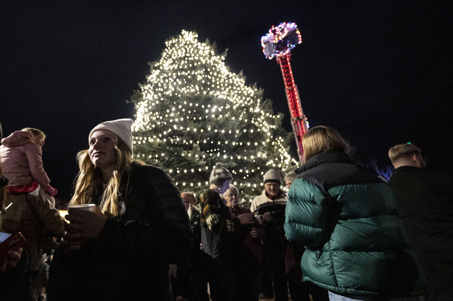 Holidays on Higgins tree-lighting ceremony