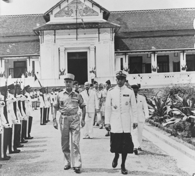 France grants Laos full independence, Vietminh forces push into Laos