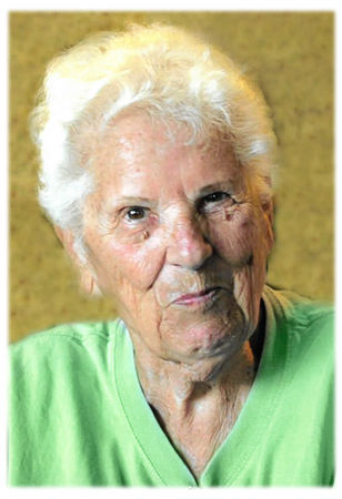 Beverly Joyce Robbins