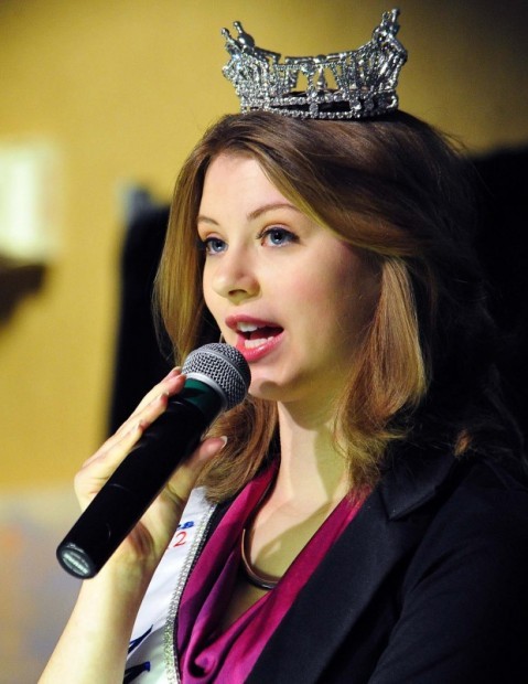 Miss Montana wins 'America's Choice' award, makes top 15 at Miss ...