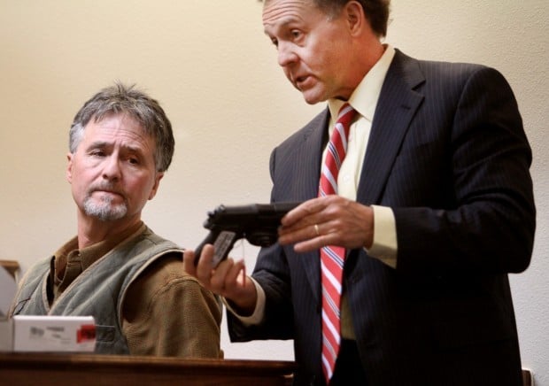 Recounting the attack: Wayne Kelly testifies about events that led to ...