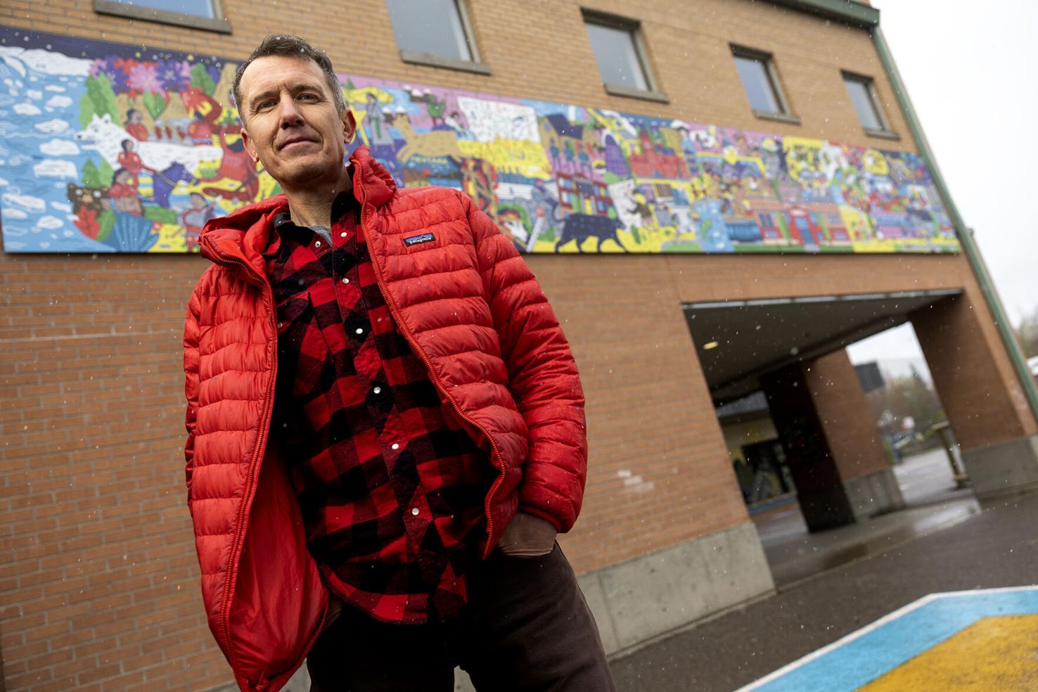 Paxson Elementary gets new, colorful mural