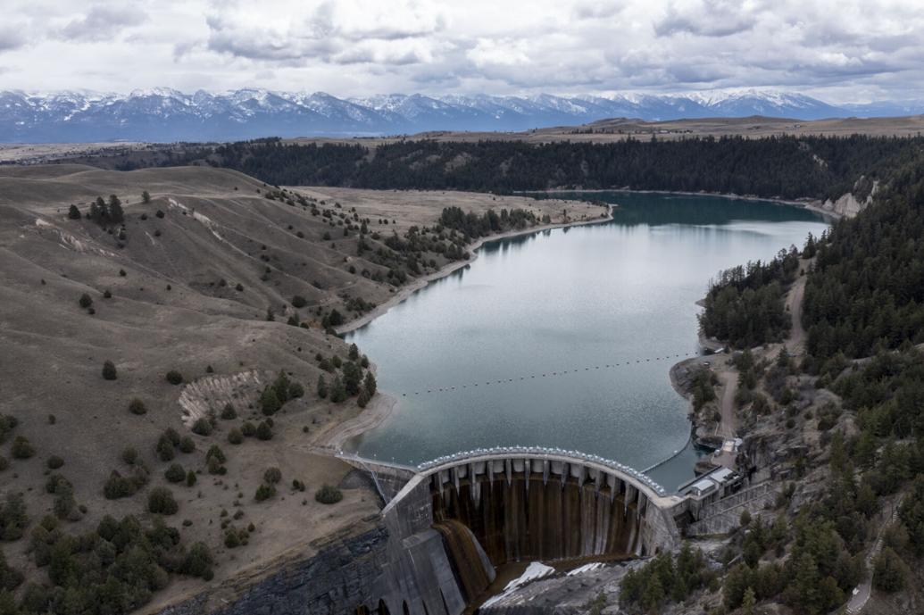 MT Officials trade barbs over low water in Flathead Lake