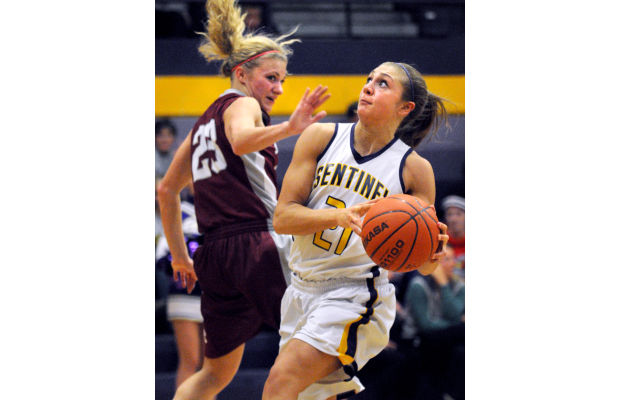 Sentinel girls ride 1st quarter surge to easy win over Helena