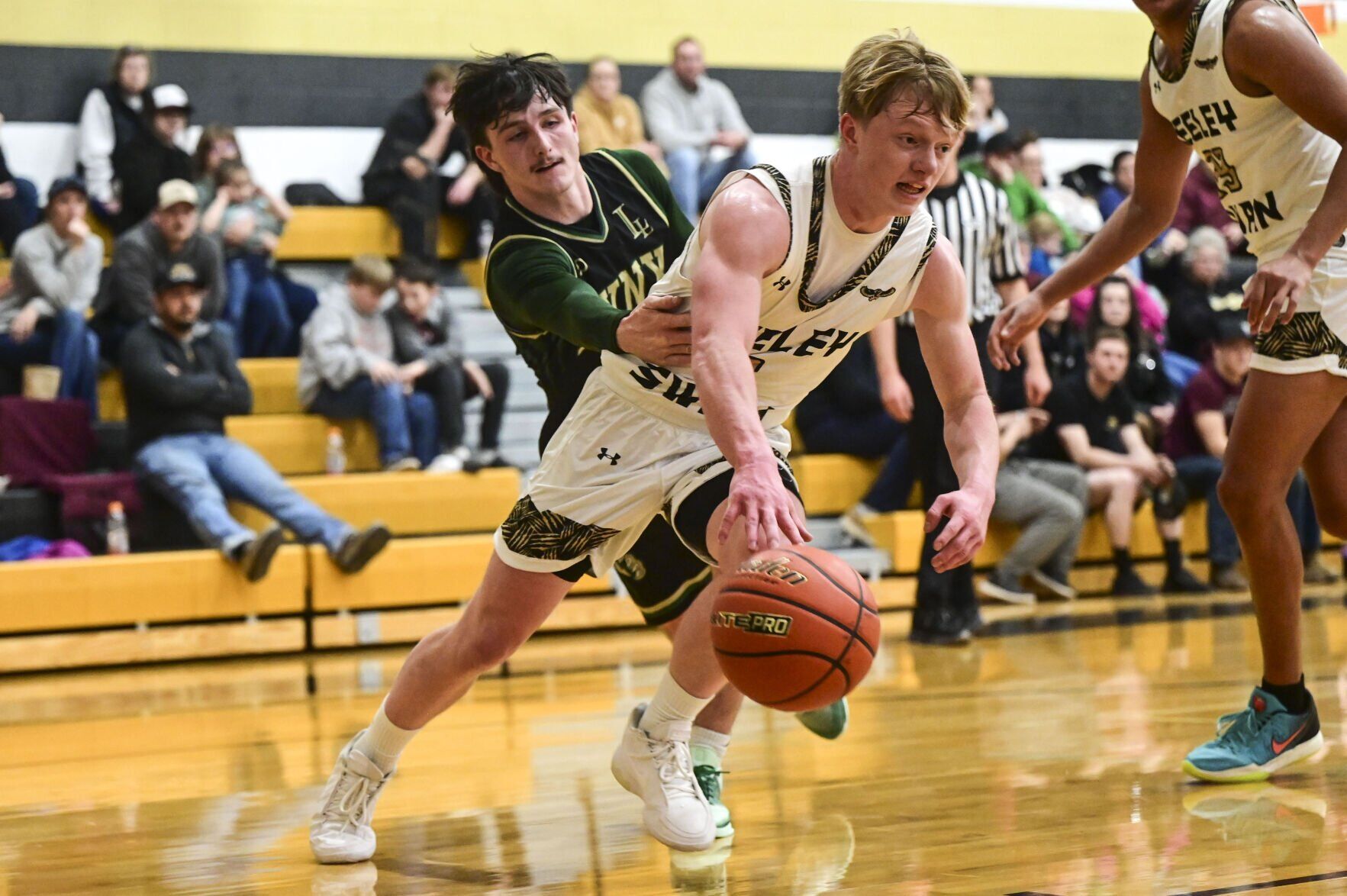 Seeley-Swan Blackhawks beat Lincoln Lynx boys basketball
