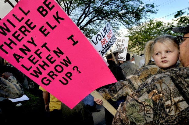 Howling: 100 protest wolves outside federal court hearing