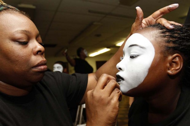 Silent expression: Detroit church incorporates mime into testimony of faith