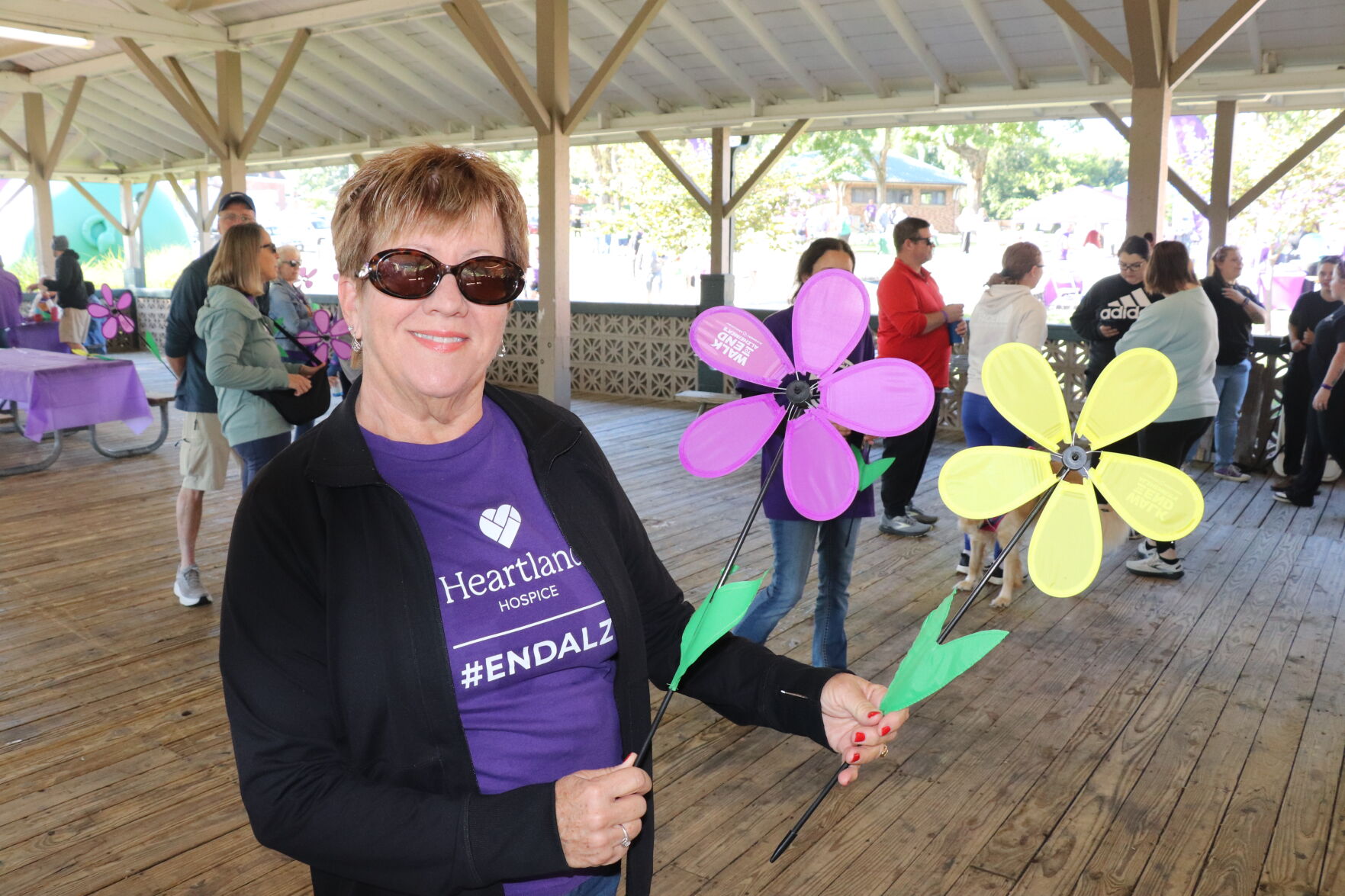 PHOTO/VIDEO GALLERY: Hundreds walk in Washington to fight Alzheimer's | Local News | missourian.com