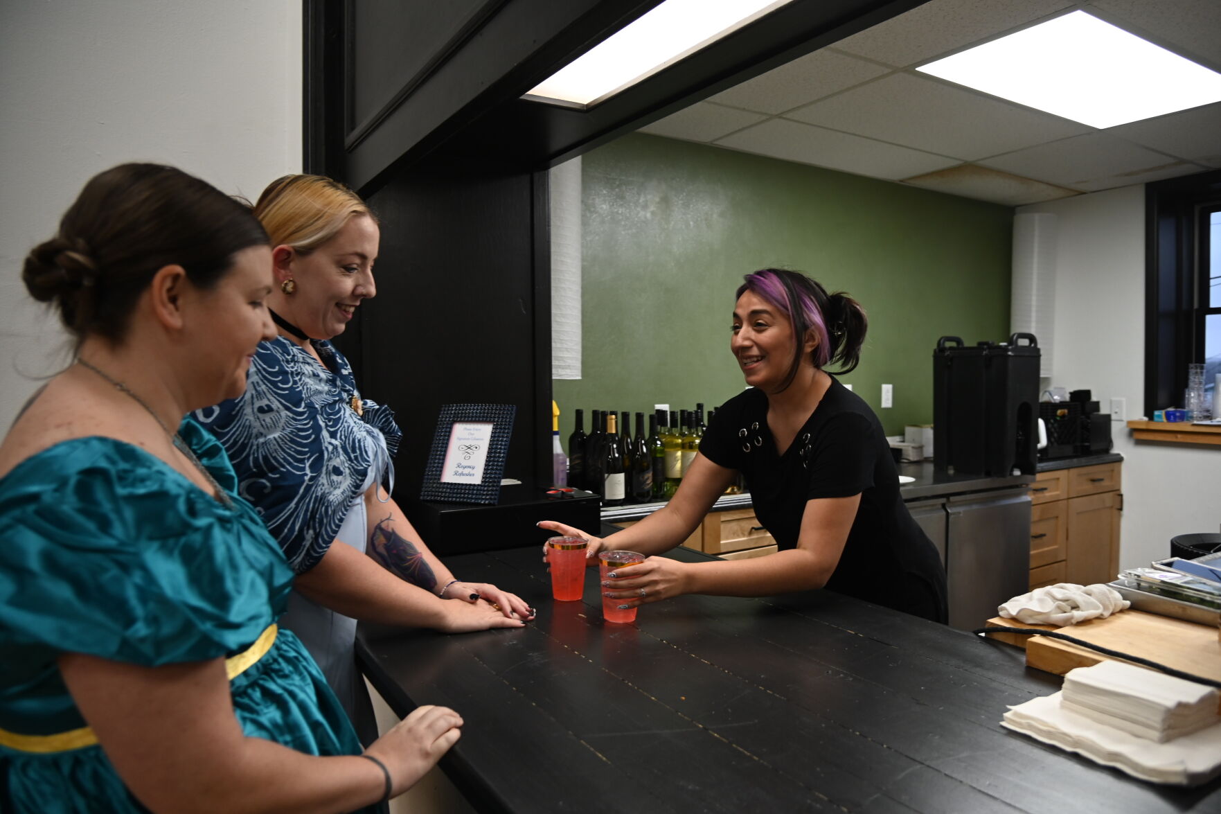 PHOTO GALLERY: Jane Austen fans gather for a 250th birthday celebration ...