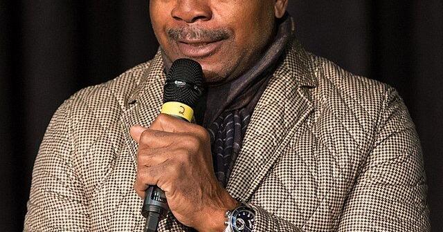 Carl Weathers, linebacker-turned-actor who starred in 'Rocky' movies ...