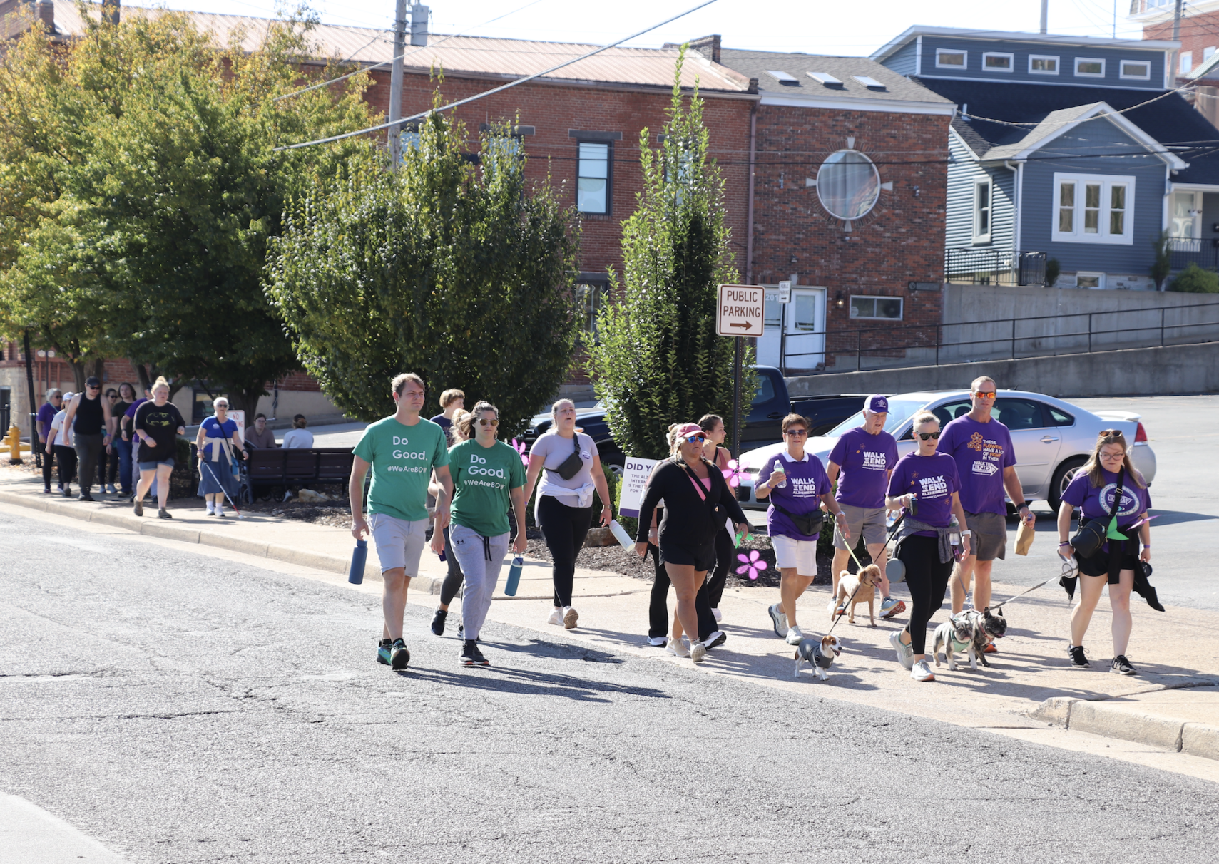 PHOTO/VIDEO GALLERY: Hundreds walk in Washington to fight Alzheimer's | Local News | missourian.com