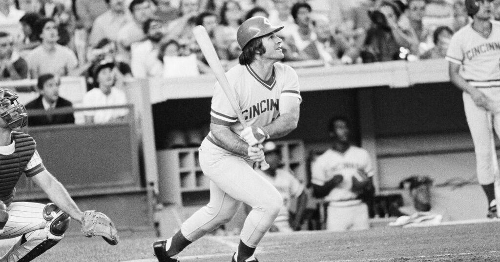 MLB reinstates Pete Rose and Shoeless Joe Jackson, making them Hall of ...