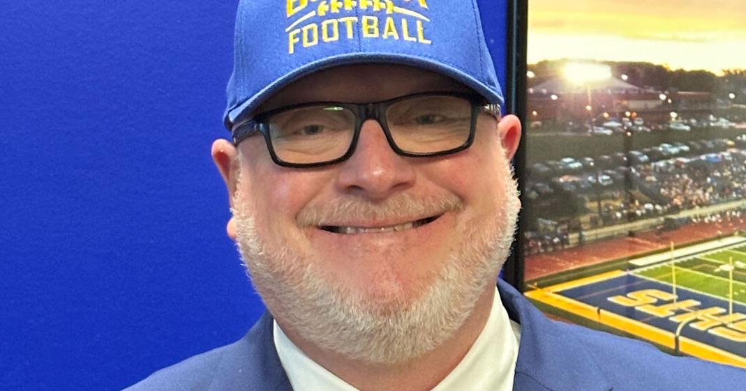 Borgia names Manne new football coach | Sports | missourian.com