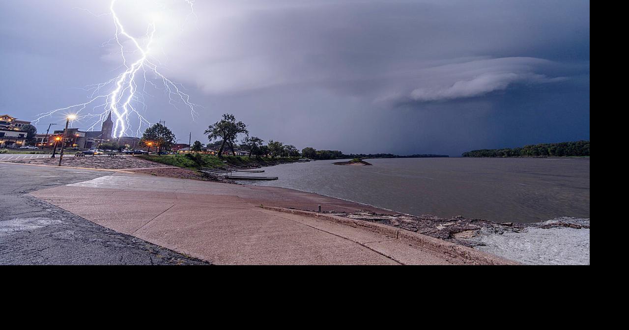 Severe thunderstorm watch issued | Local News | missourian.com