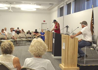 Two Mohave County District 2 supervisor candidates face off at CRUHSD ...