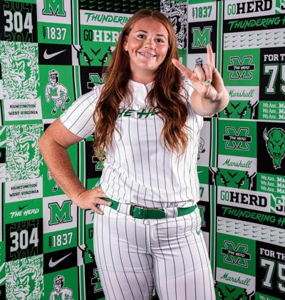 Kennedy Lamb becomes second D1 softball commit | News | mohavedailynews.com