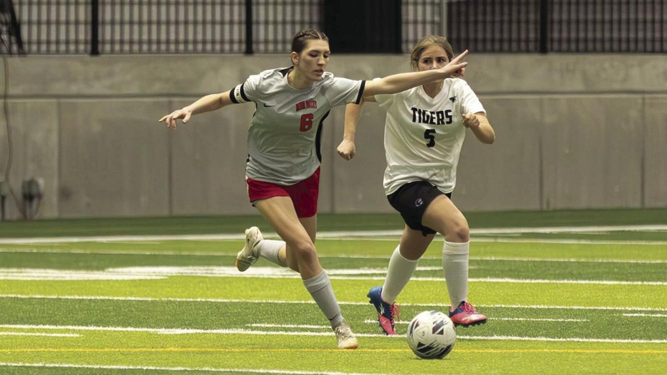 River Valley girls soccer starts season 2-0 | News | mohavedailynews.com
