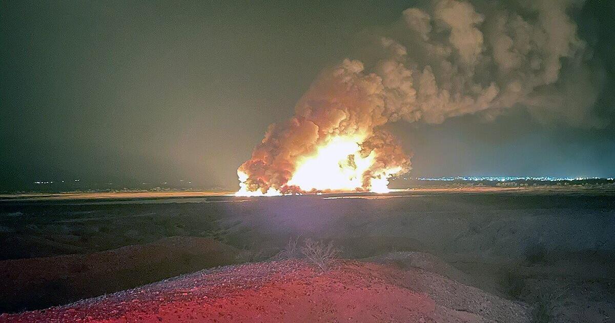 Lightning triggers Topock Marsh fire; grows to 217 acres overnight ...