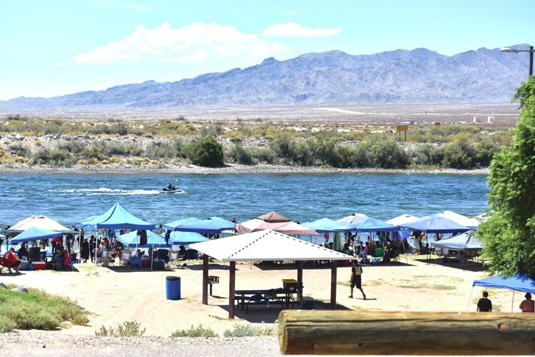 Holiday weekend brings return of paid parking at Bullhead City's Rotary ...