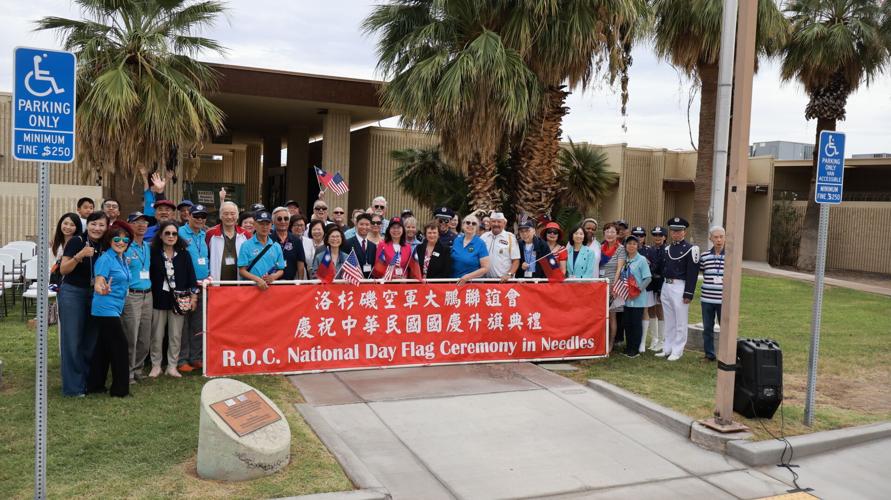 Photos: Celebrating the 52nd anniversary of the Double Ten Day flag ...