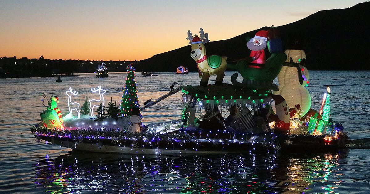 Christmas on the Colorado floats holiday light parade | News ...